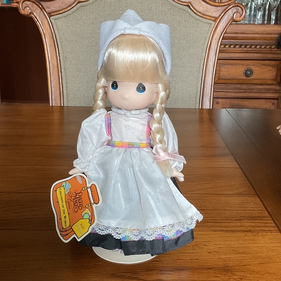 Precious Moments | Toys | Precious Moments Children Of The World Doll ...